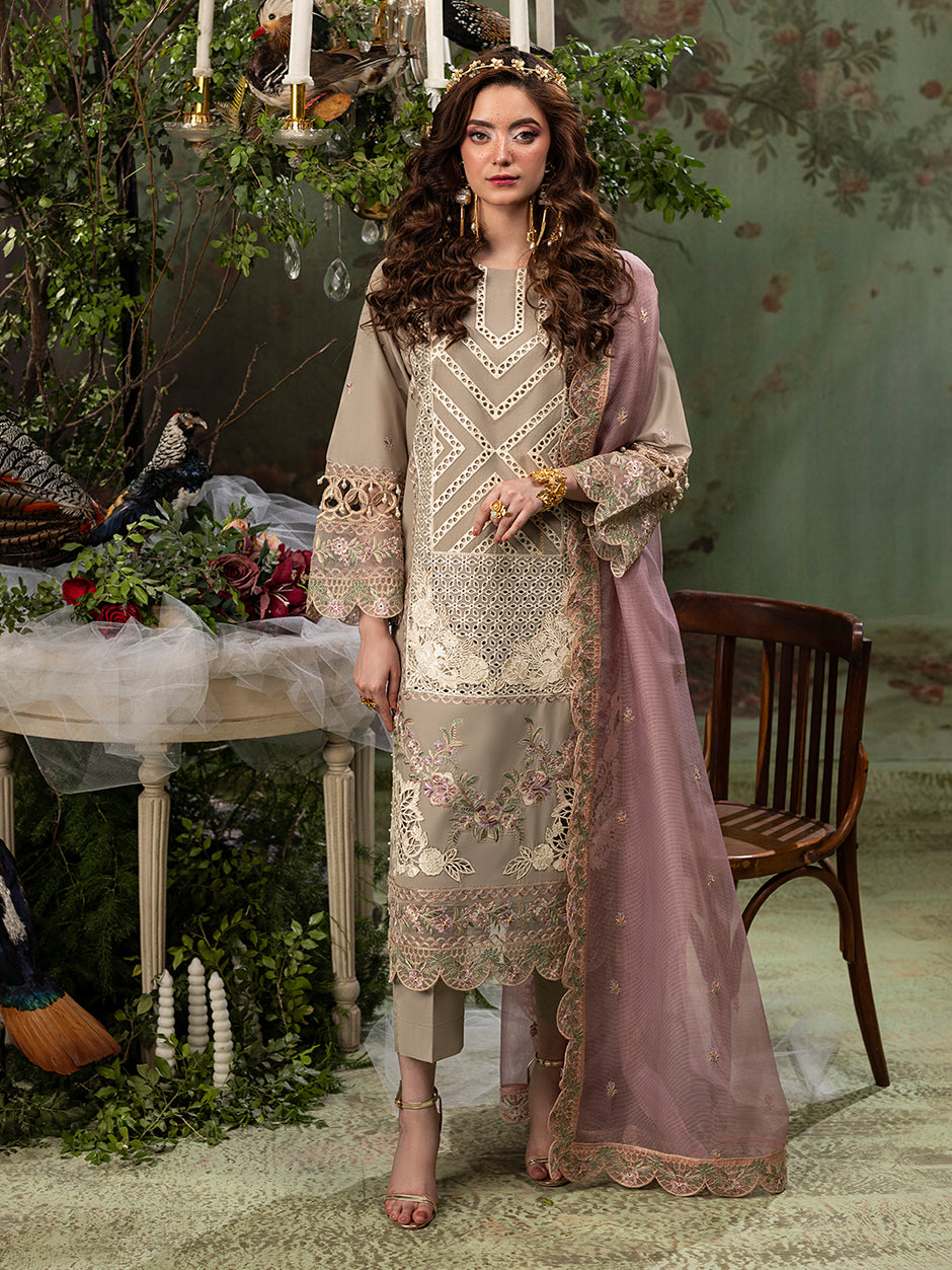 SHAHJAHAN FEEL ROYAL | Luxury Women's Formal Clothing Store